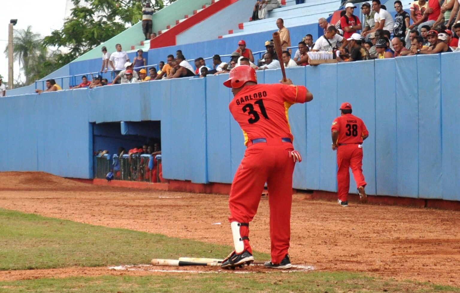 Muere el beisbolista cubano Yoandy Garlobo.
